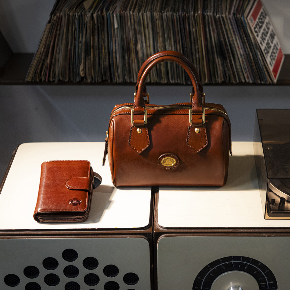 I nostri negozi | The Bridge